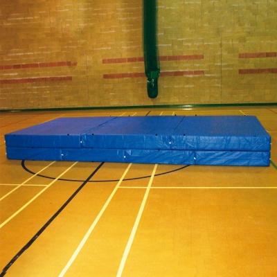 School High Jump Standards Senior, 75 - 203cm (Pair) | theClassroom.co