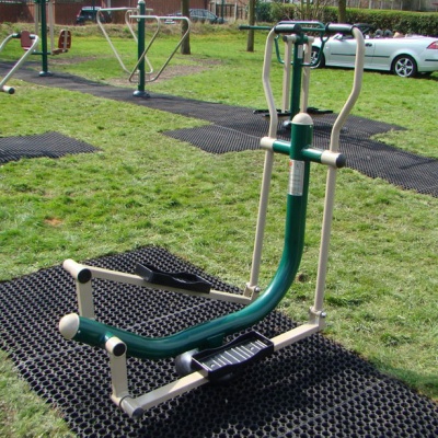 Outdoor Gym Sky Stepper | theClassroom.co
