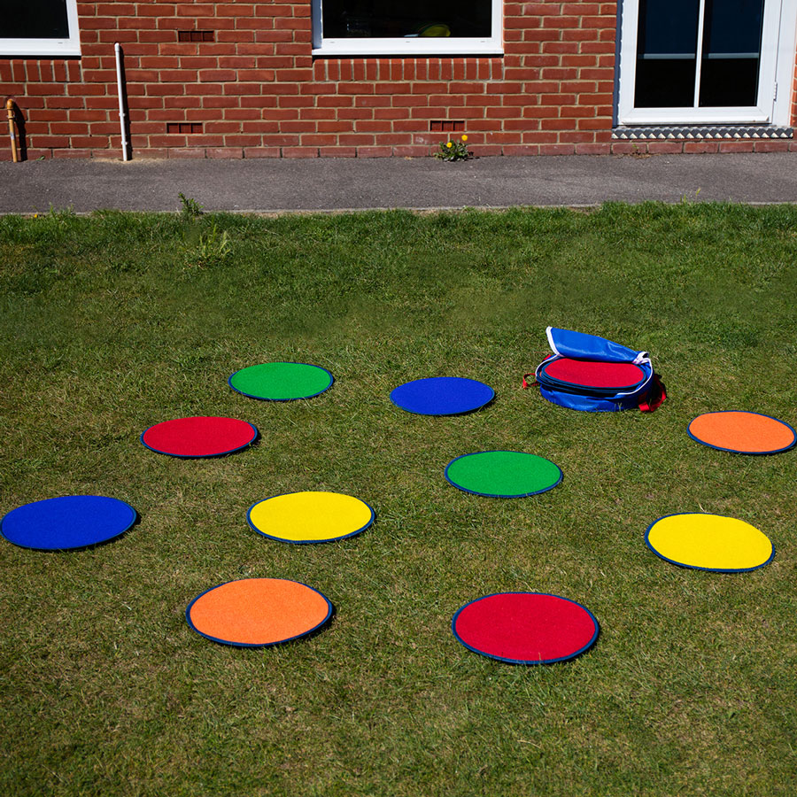 Rainbow™ Outdoor Circle Mats + Holdall Set of 30 | theClassroom.co