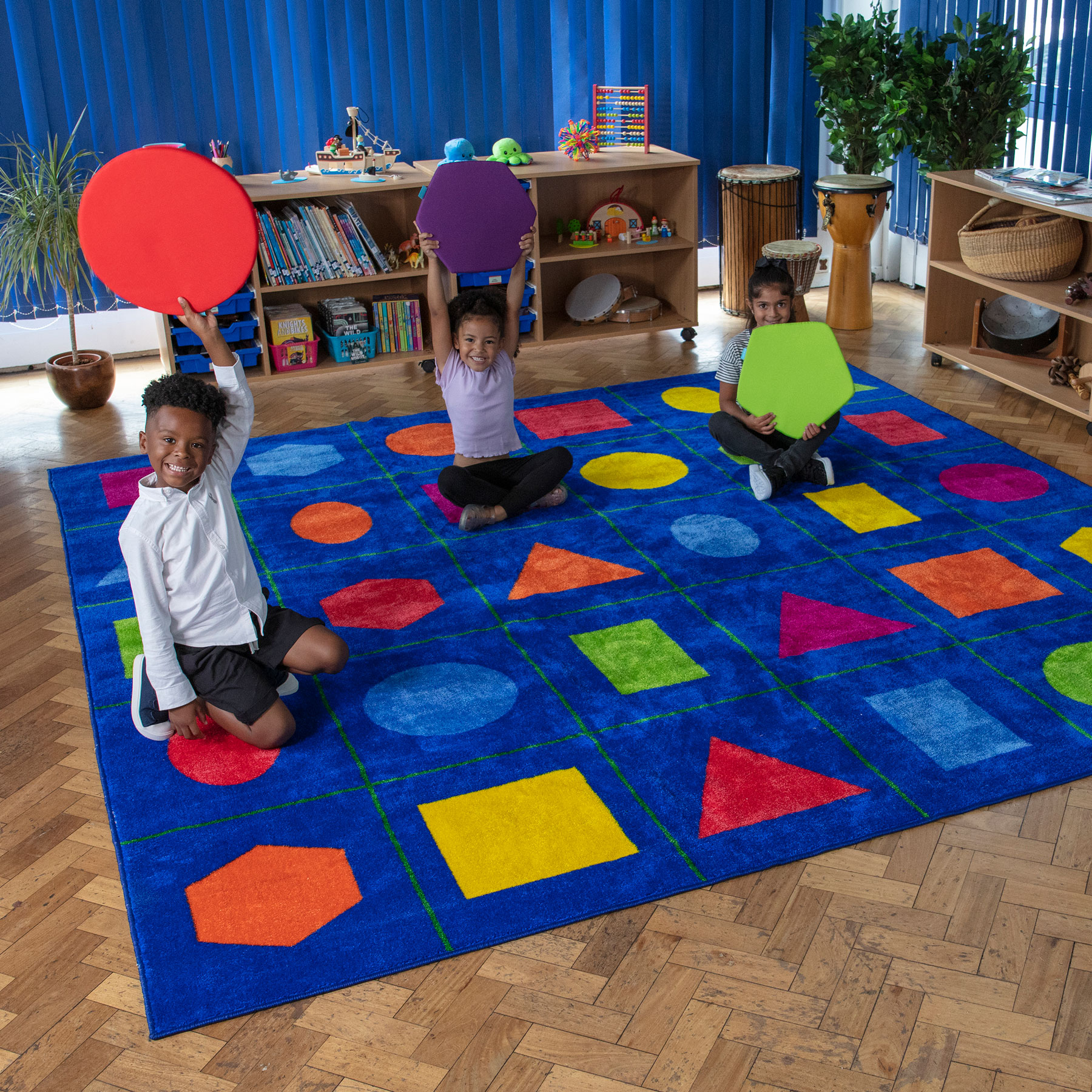 Rainbow™ Geometric Shaped Mats & Holdall | theClassroom.co