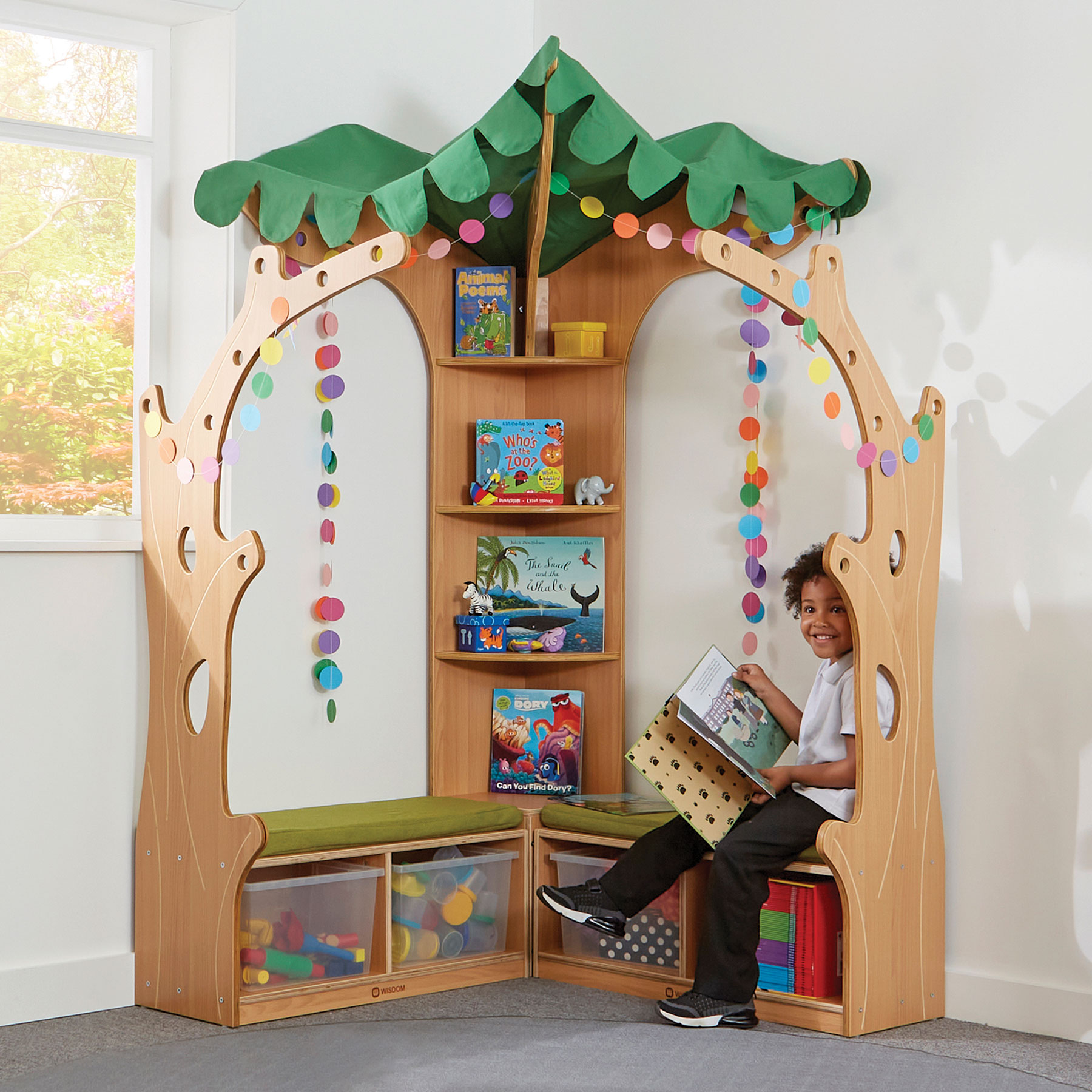 Zona Children's Library - Tree House Library Corner | theClassroom.co