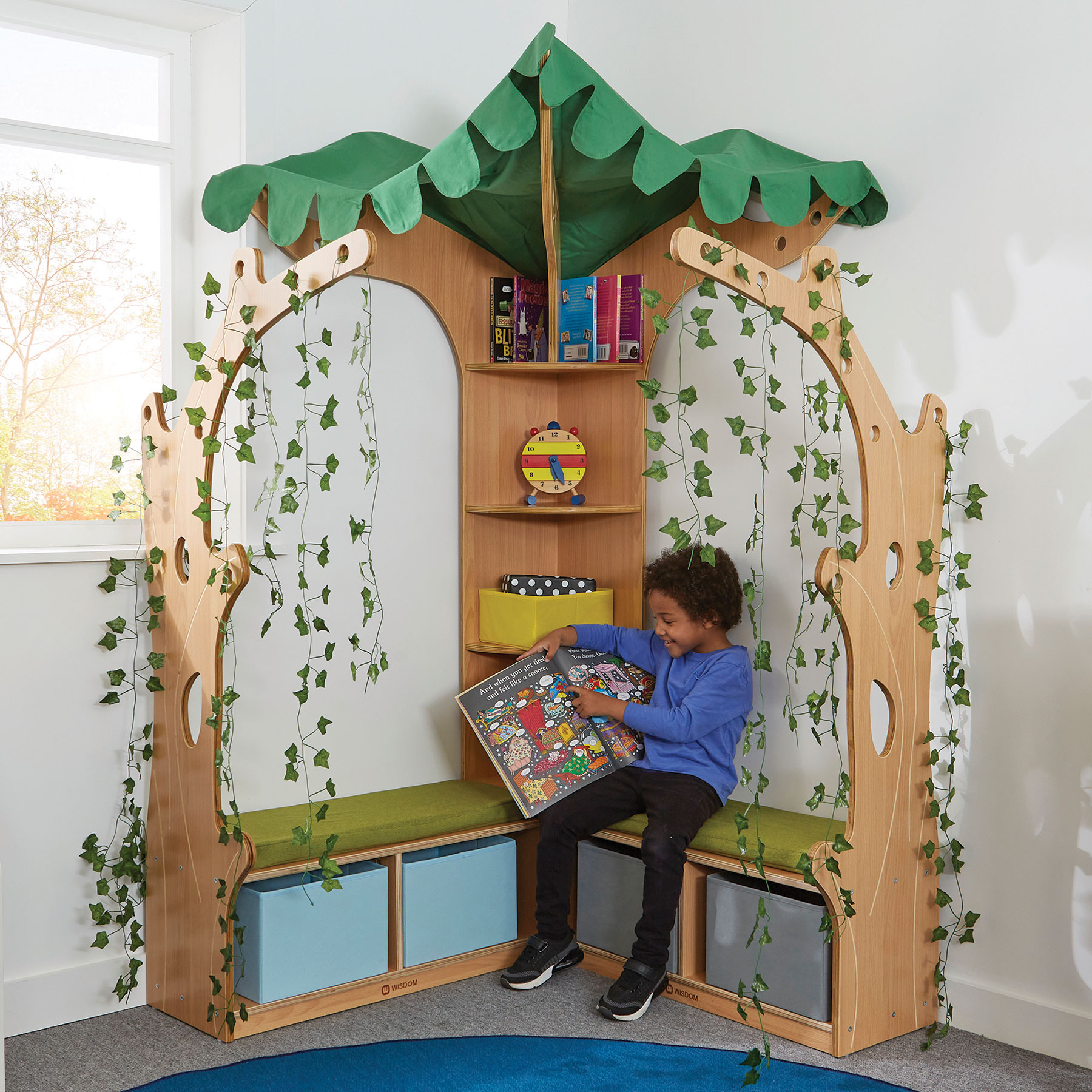 Zona Children's Library - Tree House Library Corner | theClassroom.co