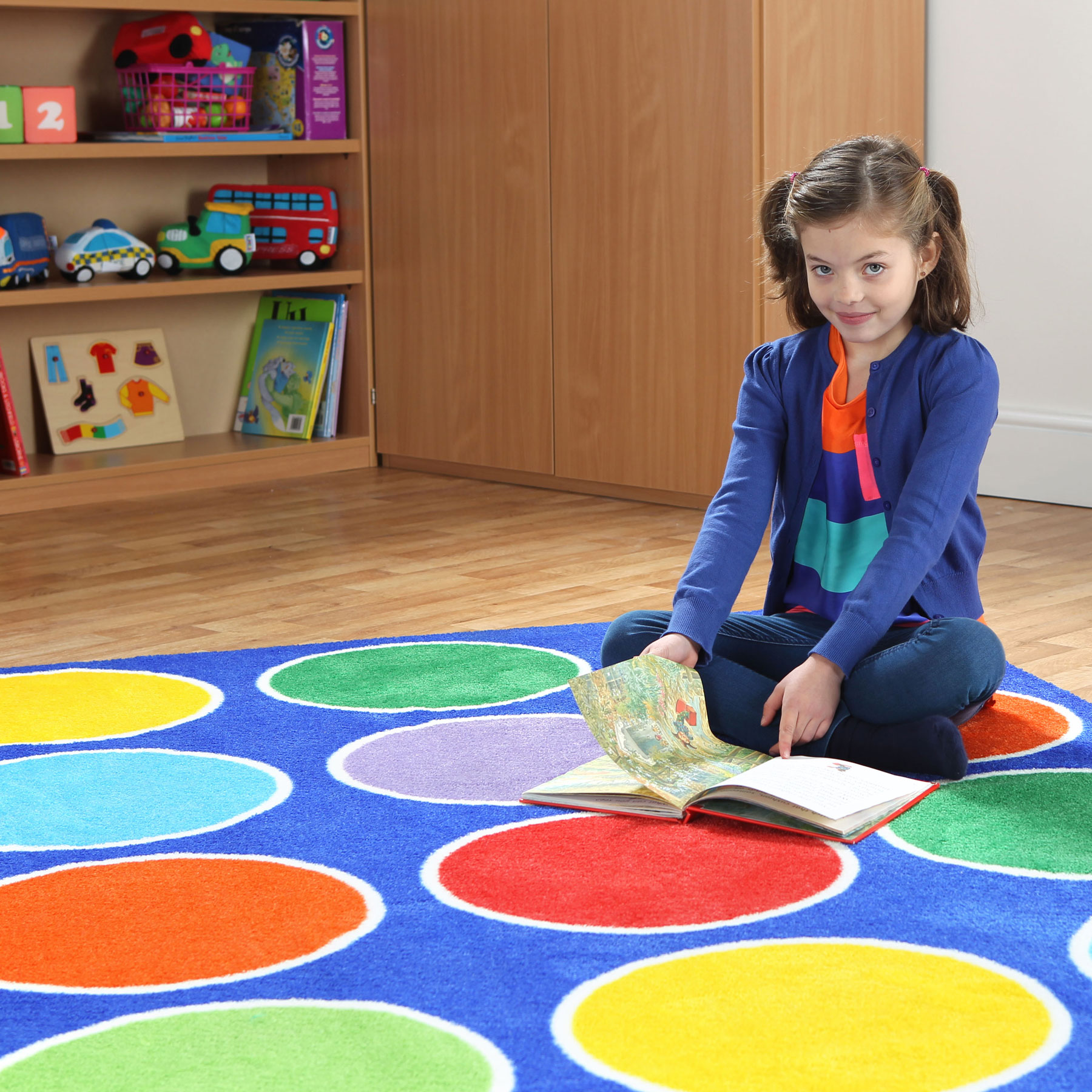 Rainbow™ Circles Placement Carpet | theClassroom.co