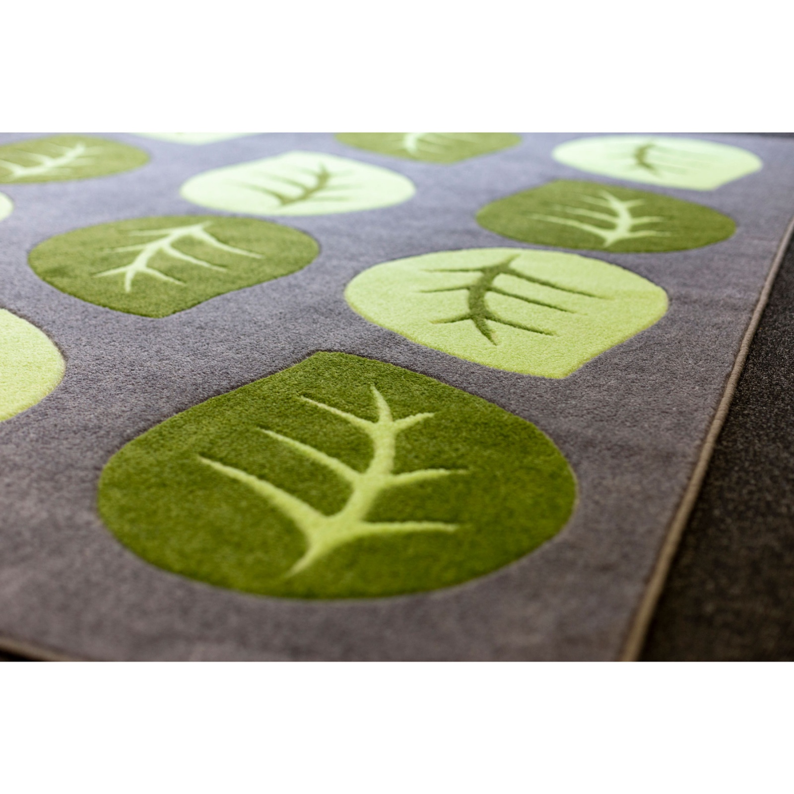 Natural World™ Carved Leaf Placement Carpet