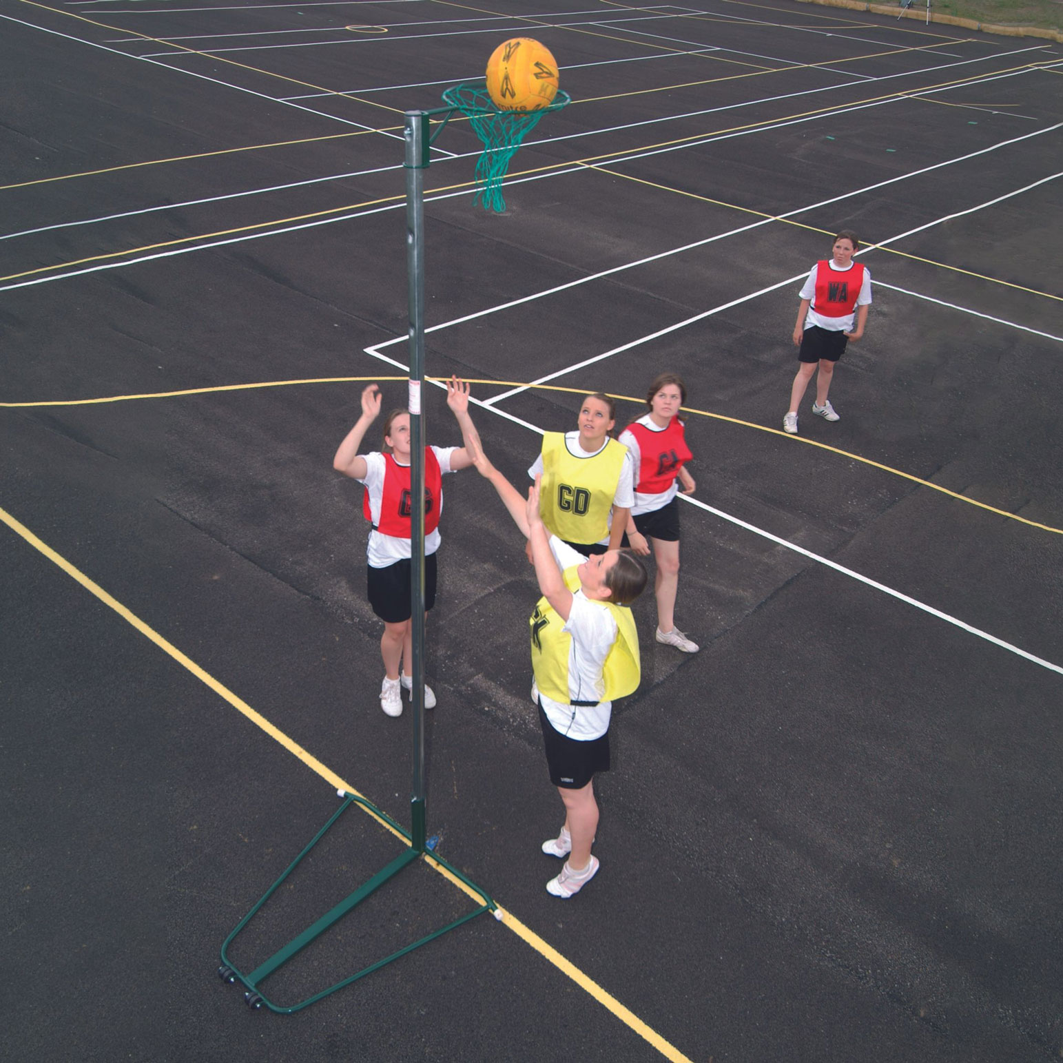 Freestanding Wheelaway Netball Post + 16mm Ring/Net - Pair ...