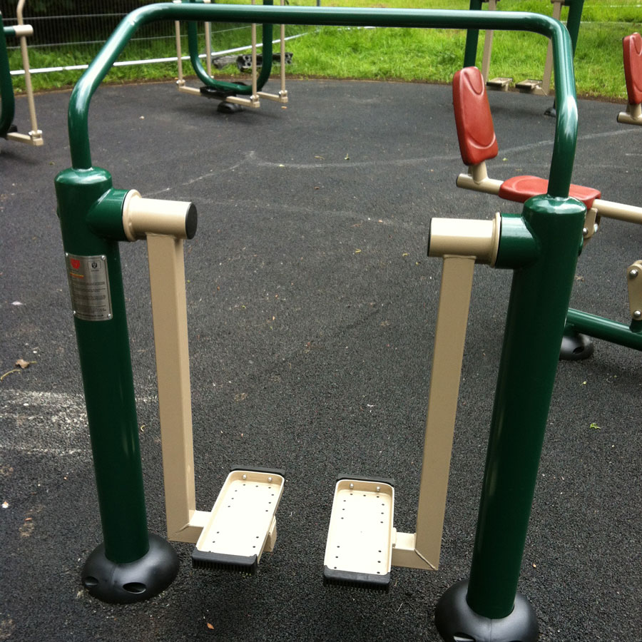 Outdoor Gym Health Walker | theClassroom.co