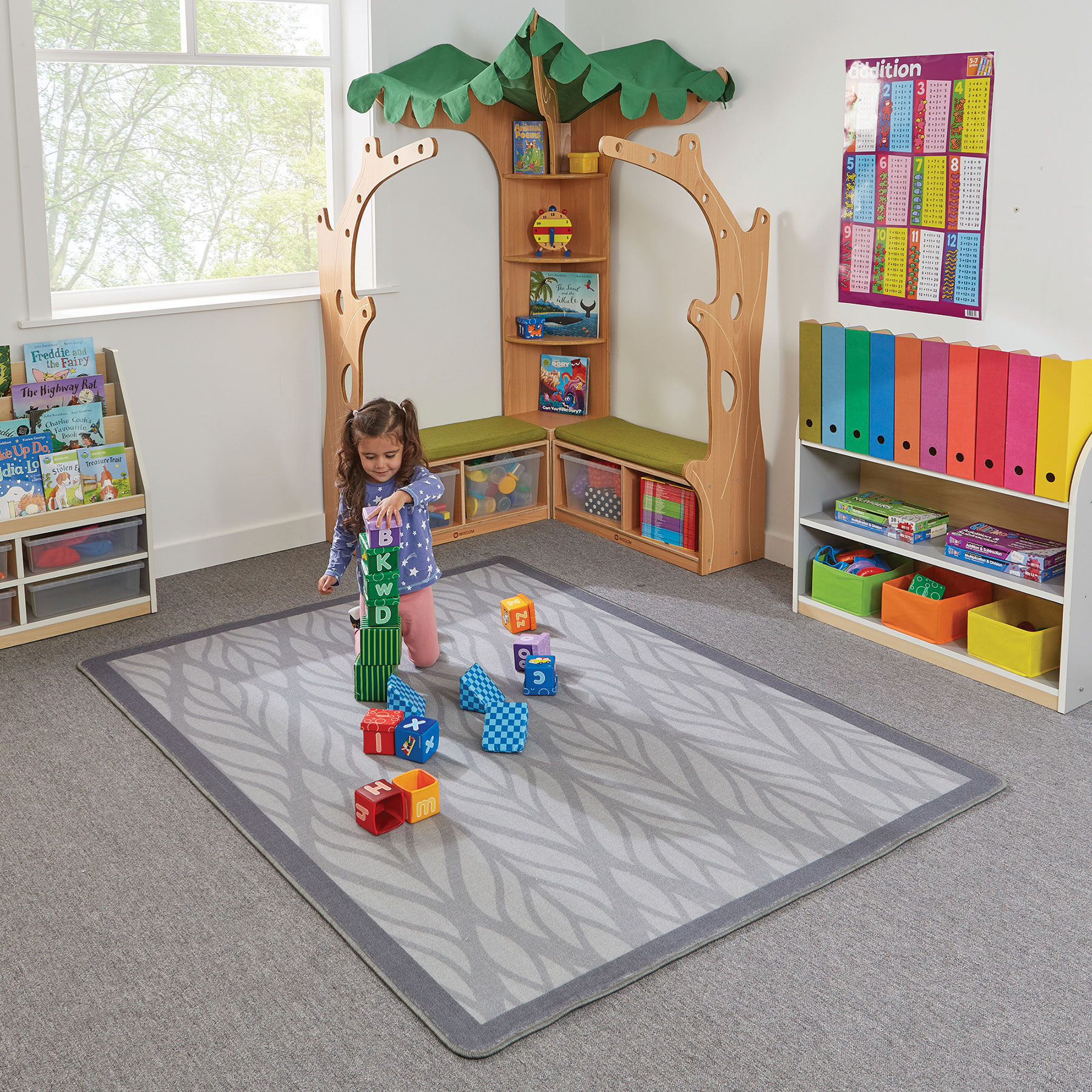 Zona Children's Library - Tree House Library Corner | theClassroom.co