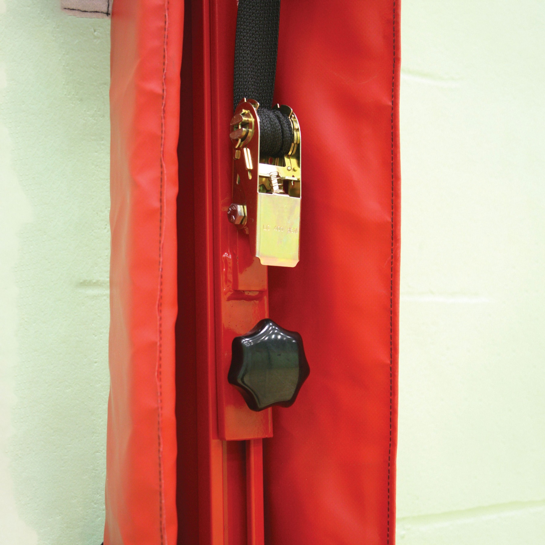 Wall Mounted Practice Net System - Pair | theClassroom.co