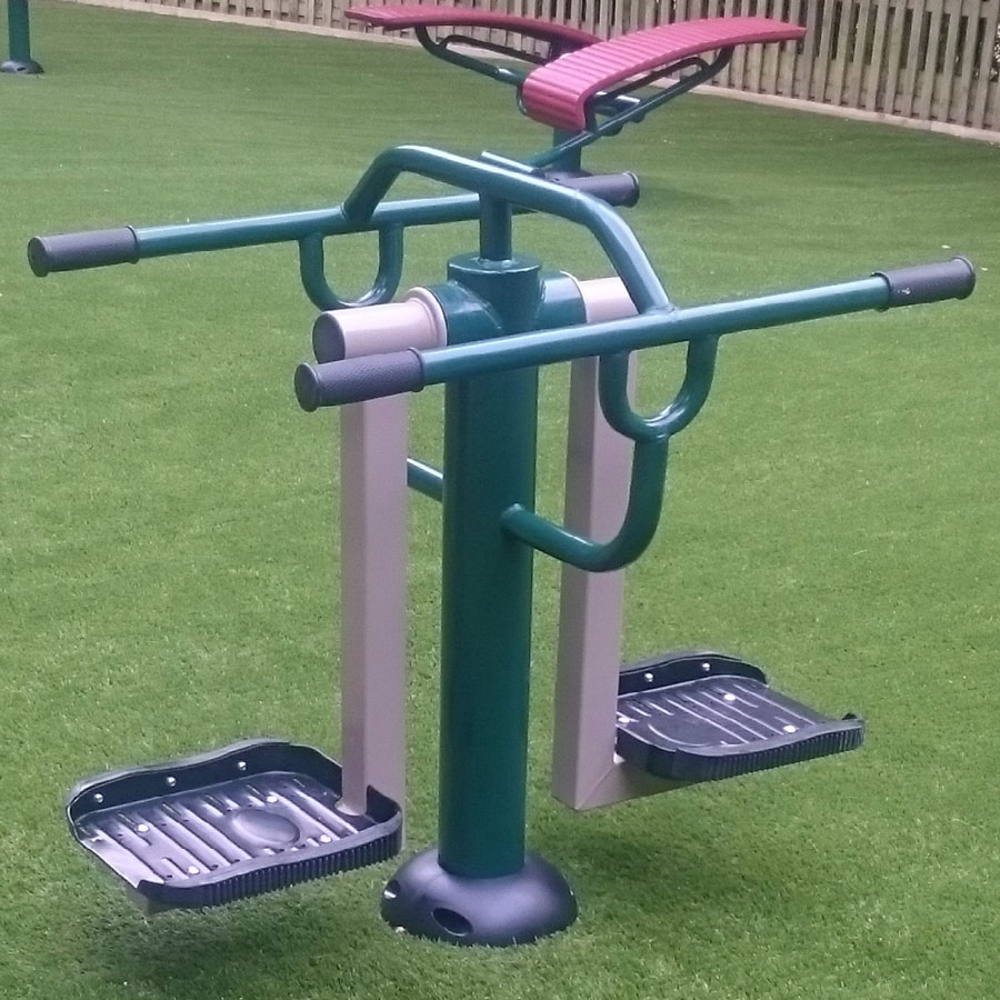 Outdoor Gym Double Slalom Skier | theClassroom.co