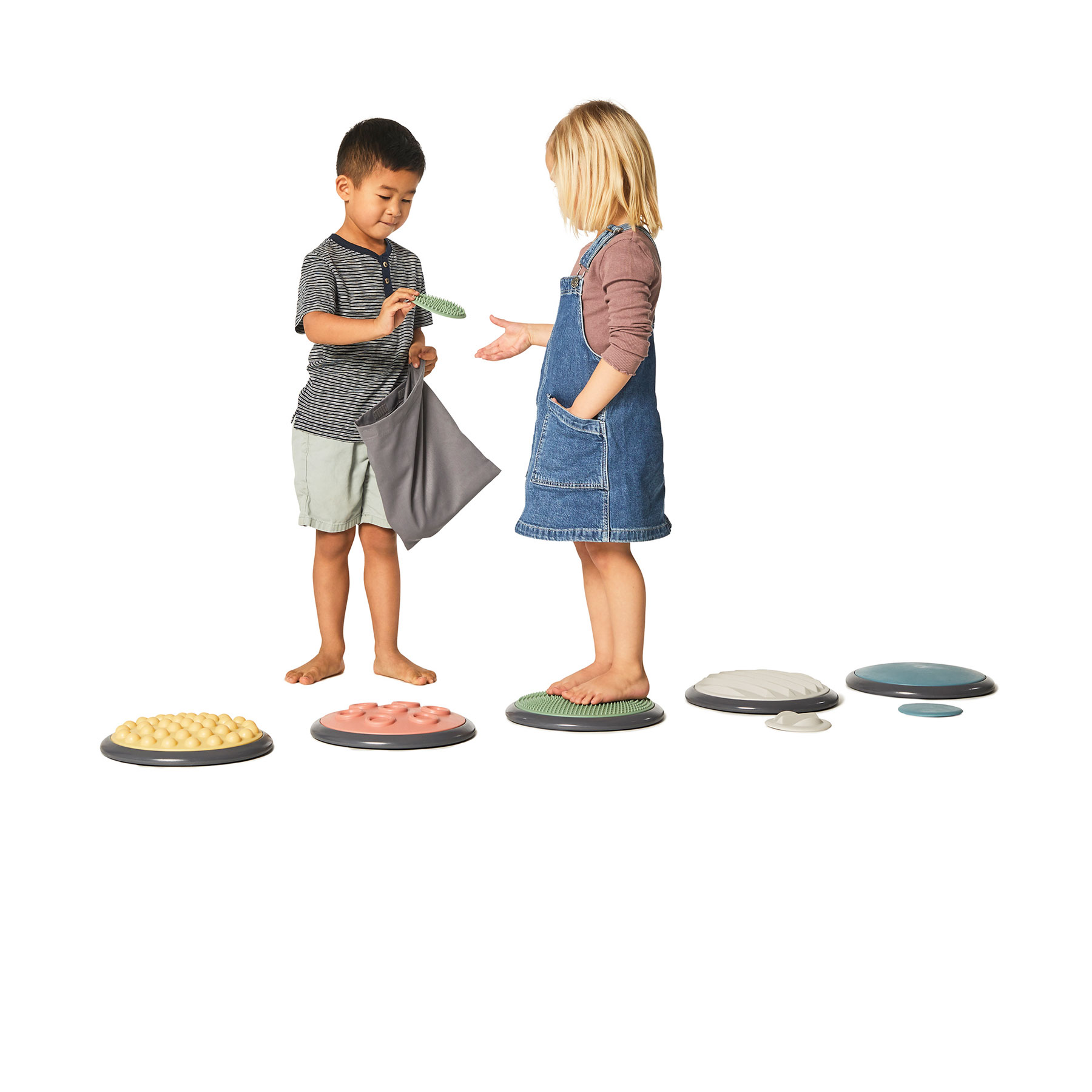 Gonge® Nordic Tactile Discs | theClassroom.co