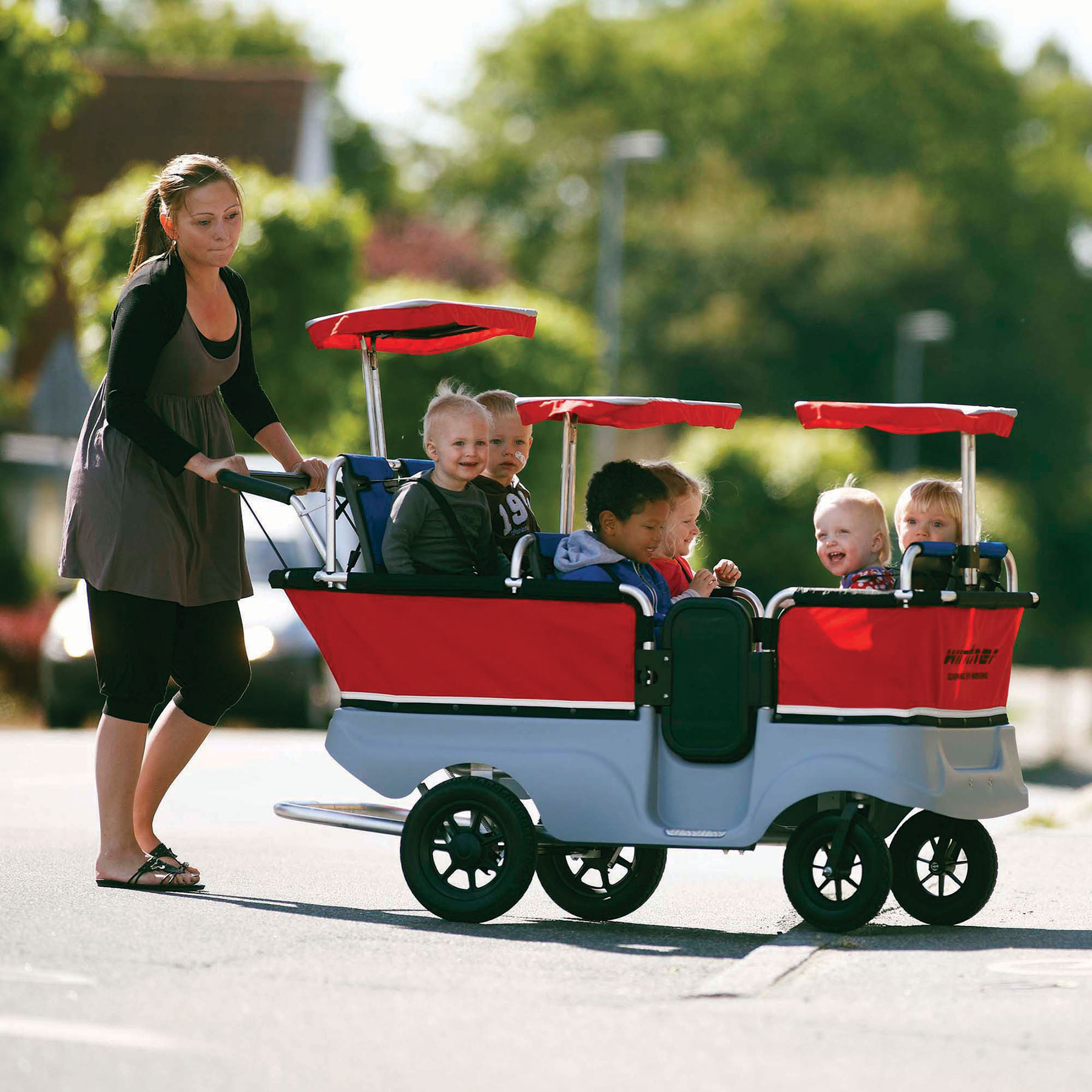 Winther Turtle Kiddy Bus - 6 Person Standard | theClassroom.co