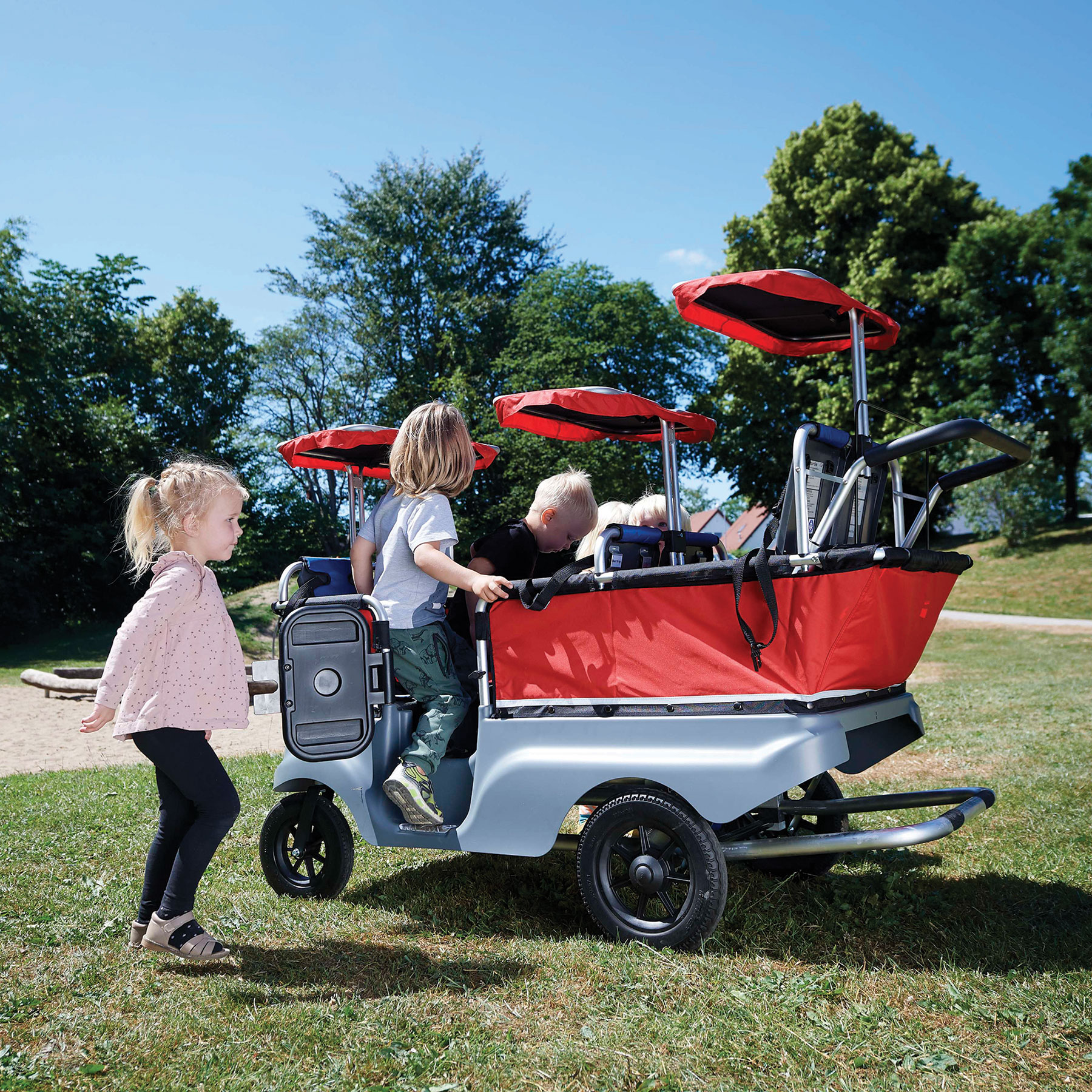 Winther Turtle Kiddy Bus - 6 Person Standard | theClassroom.co